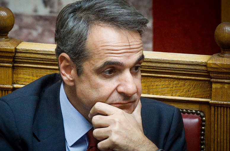 Ενας υπουργός, δύο δημοσιογράφοι και στελέχη του υπουργείου Άμυνας στο ...