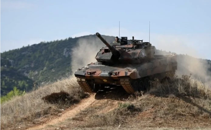 Στους Μαυροσκουφηδες στον Αυλωνα θα υπηρετήσει ο Στεφανος Κασσελακης τη ...